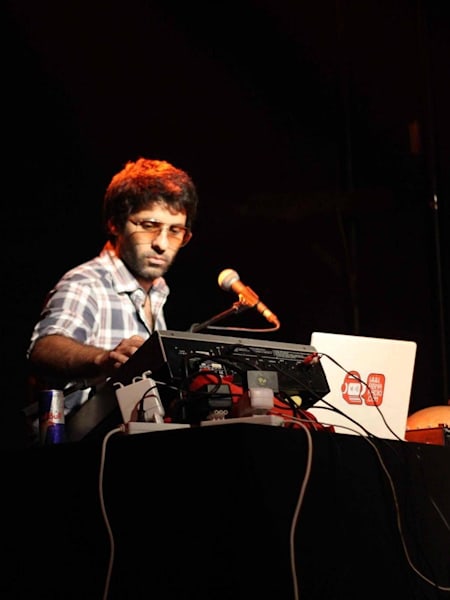 Zeid Hamdan: About him and arab indie music