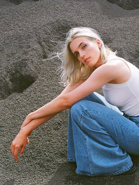 ives: Romantic EP release - RedBull.com