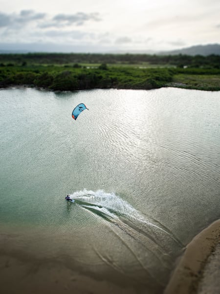 Deury Corniel: Four minutes in kiteboarding paradise