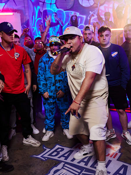 Ya puedes escuchar el último álbum de Aczino: 'El G.O.A.T.'
