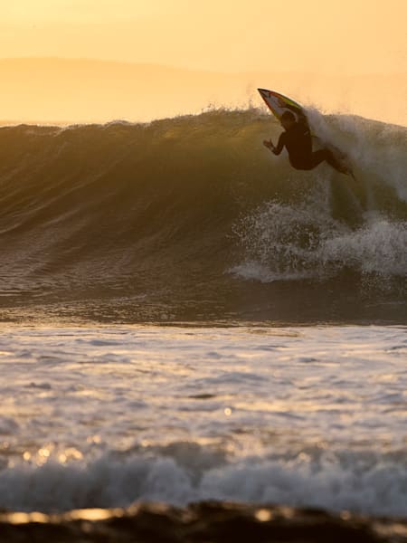 Deze Red Bull surfers strijden om een wereldtitel