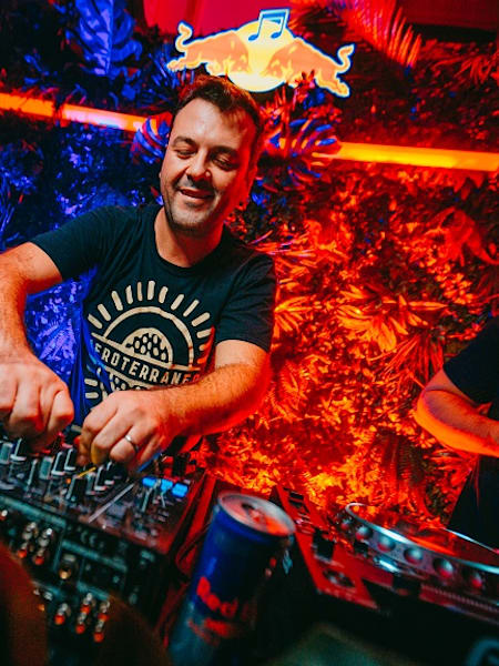 Kiko Navarro za poslednji let kluba Julian Djupon