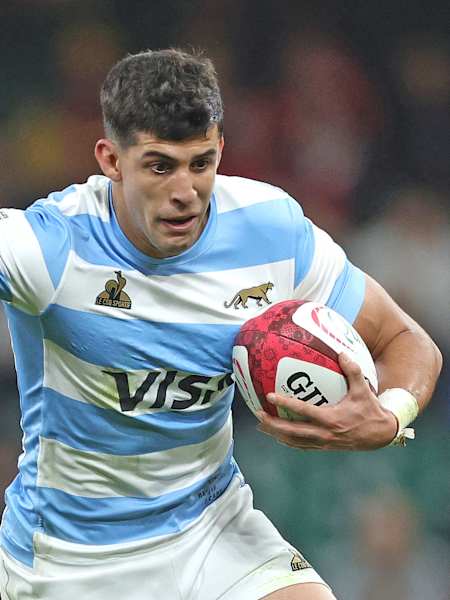 FIRST PUMAS TRY FOR BENÍTEZ CRUZ