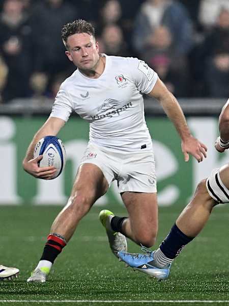 ULSTER CENTRE STEWART MOORE JOINS ON LOAN