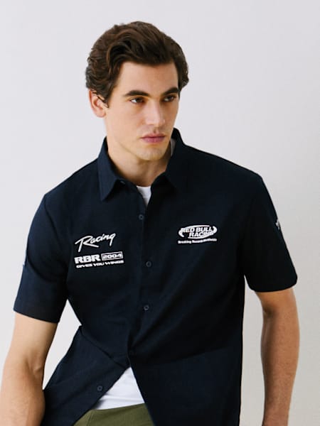 Win a £3000 Pepe Jeans E-Gift Card! | Oracle Red Bull Racing