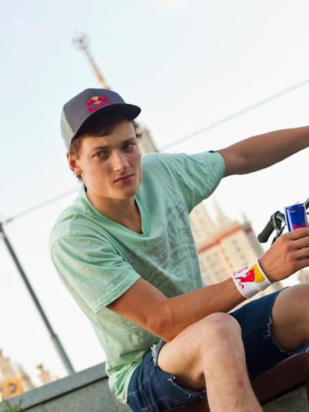 Awesome Videos 2012 #23: Evstifeev in Barcelona