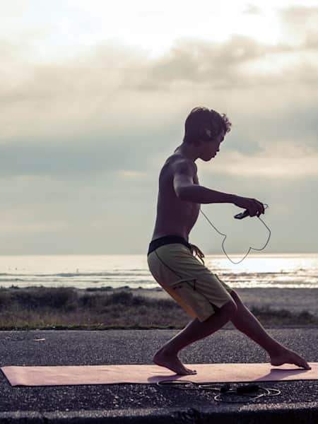 Surf Warm-Up: How to properly pre warm up before a surf