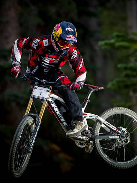 Explained: Aaron Gwin's unlucky brake in Leogang