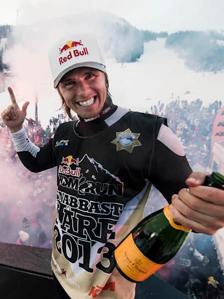 Jon Olsson: Der Mann hinter der Sturmhaube