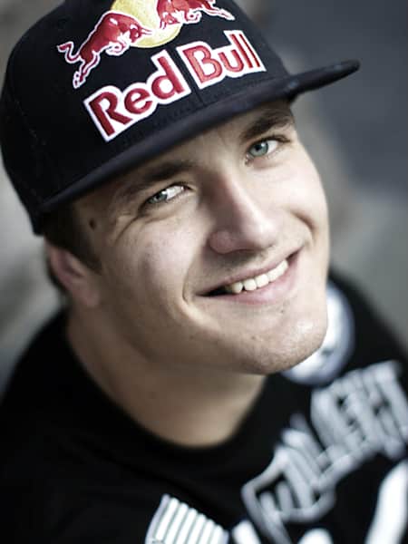 Daniel Bodin's snowmobile ride in Stockholm