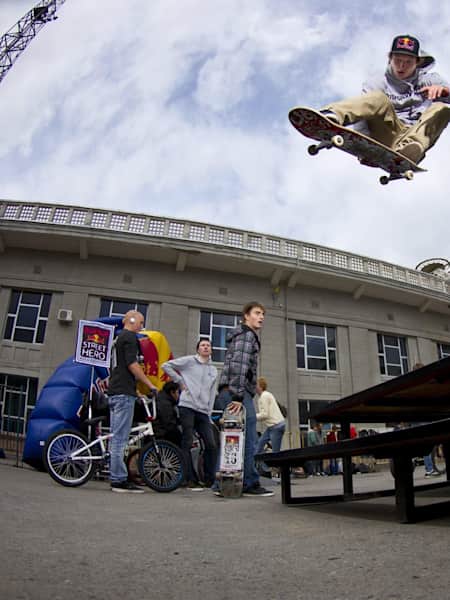 Red Bull Street Hero: Это герои улиц