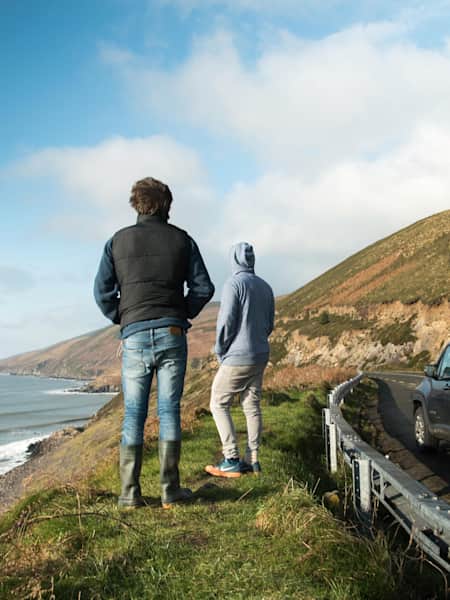 Surfing Dingle Peninsula: 3 best spots to check out
