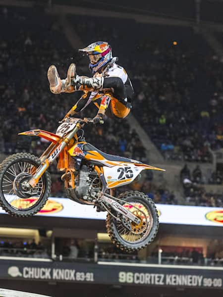 Marvin Musquin: Behind the scenes at SX training; video