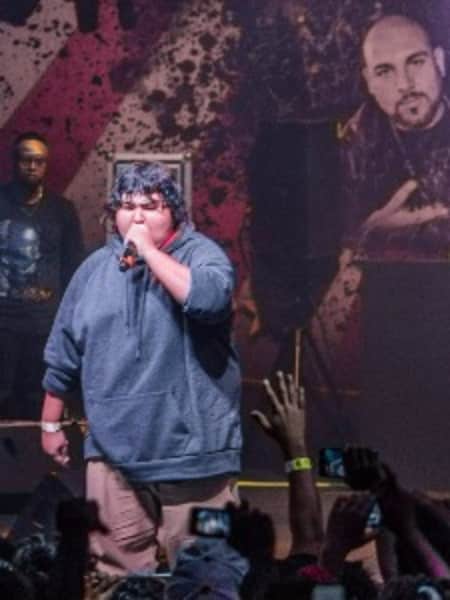 La gallera se abrió en México