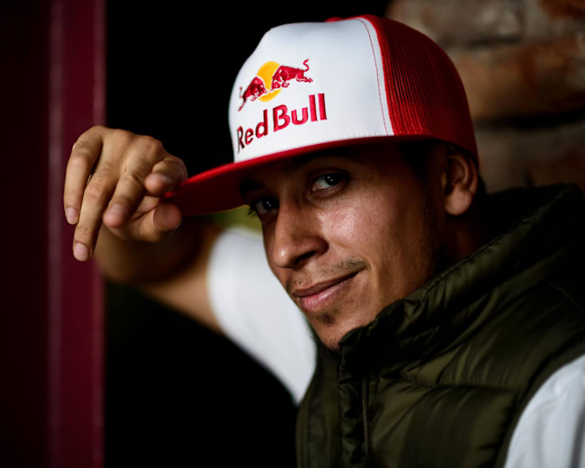 RoxRite 100: Follow b-boy quest for 100 wins ++video++