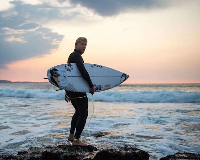 Mick Fanning dá dicas de como melhorar no surfe