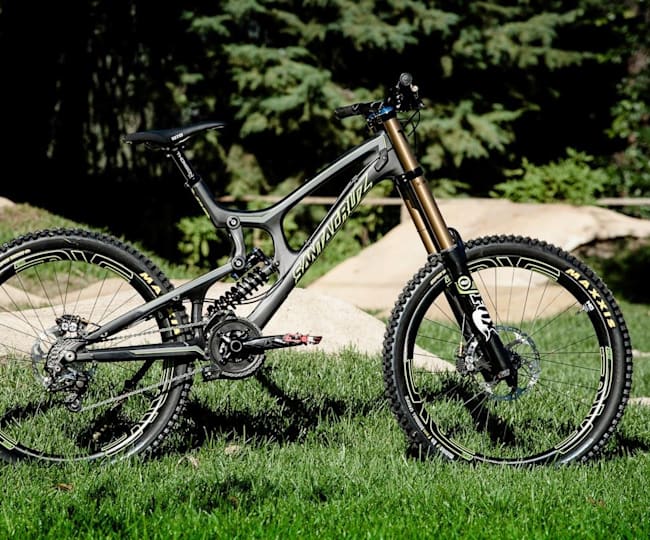 Top 5 Factory Fastest review: Santa Cruz V10