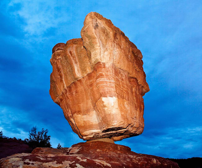 Delicately balanced rocks that defy gravity: Top 10