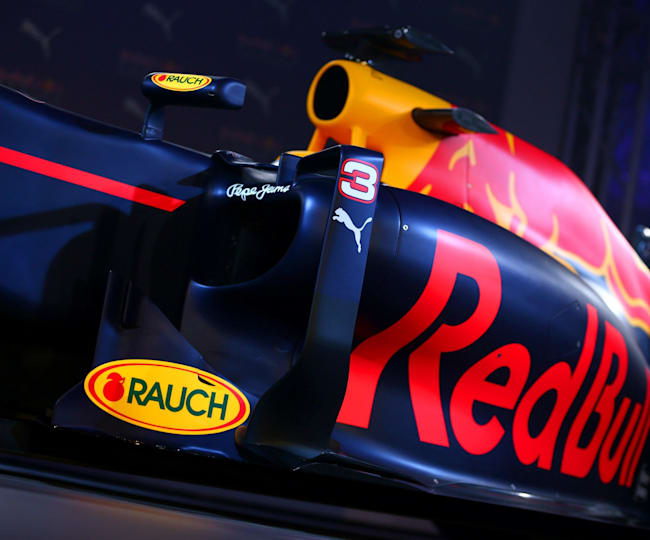 Red Bull Racing 2016 livery reveal