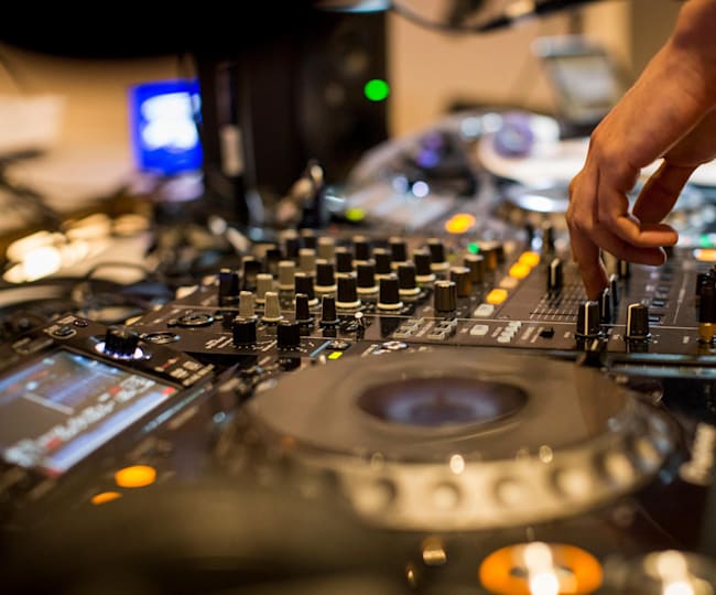 Red Bull Radio - First Floor