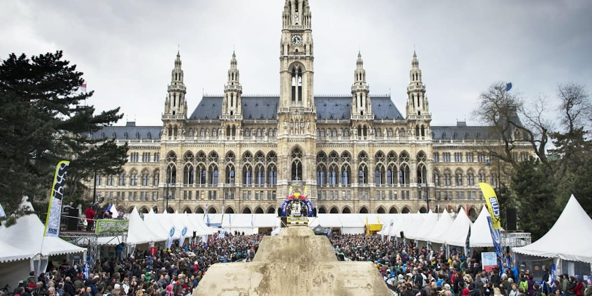 Vienna Air King 2012 Launches World Tour