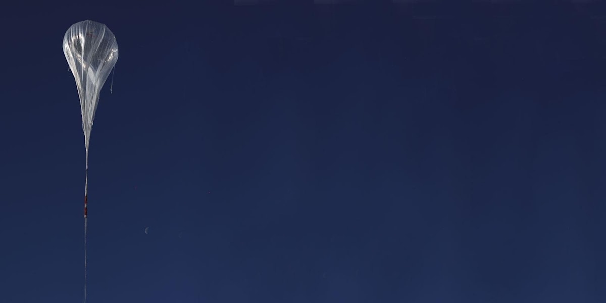 Red Bull Stratos : Stratospheric balloon