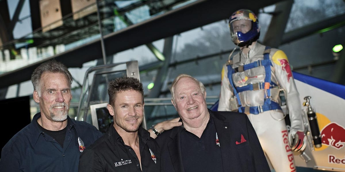 Red Bull Stratos : Happy birthday, Felix!