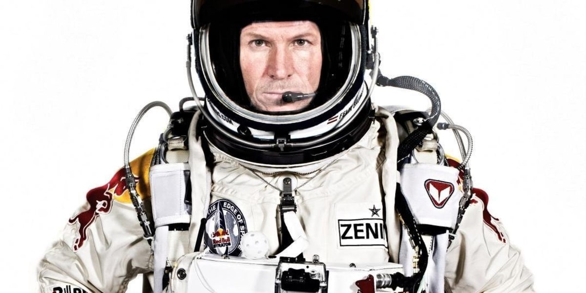 Red Bull Stratos: Felix gets suited