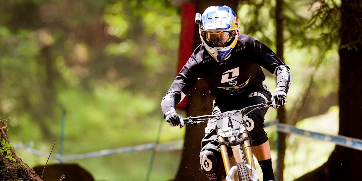 MTB Chronicles Mini: En la carretera con Gee