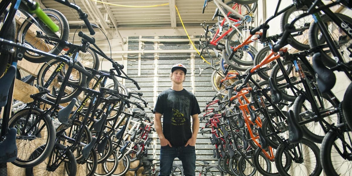 Drew Bezanson destroza la Miniramp de Vans