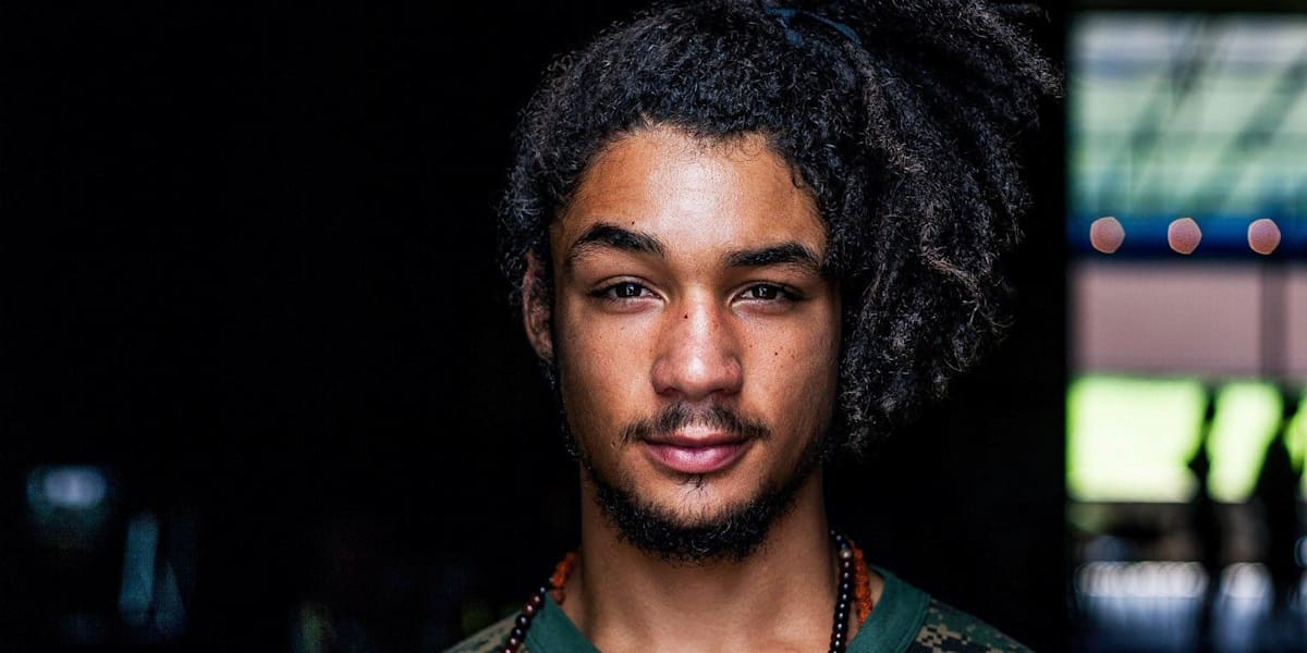 Six Questions with Alex Kennedy