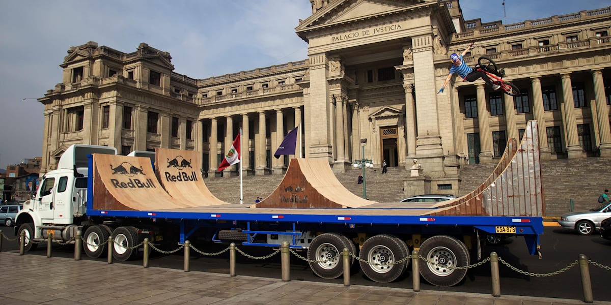 Photos: Riding in Traffic with Daniel Dhers