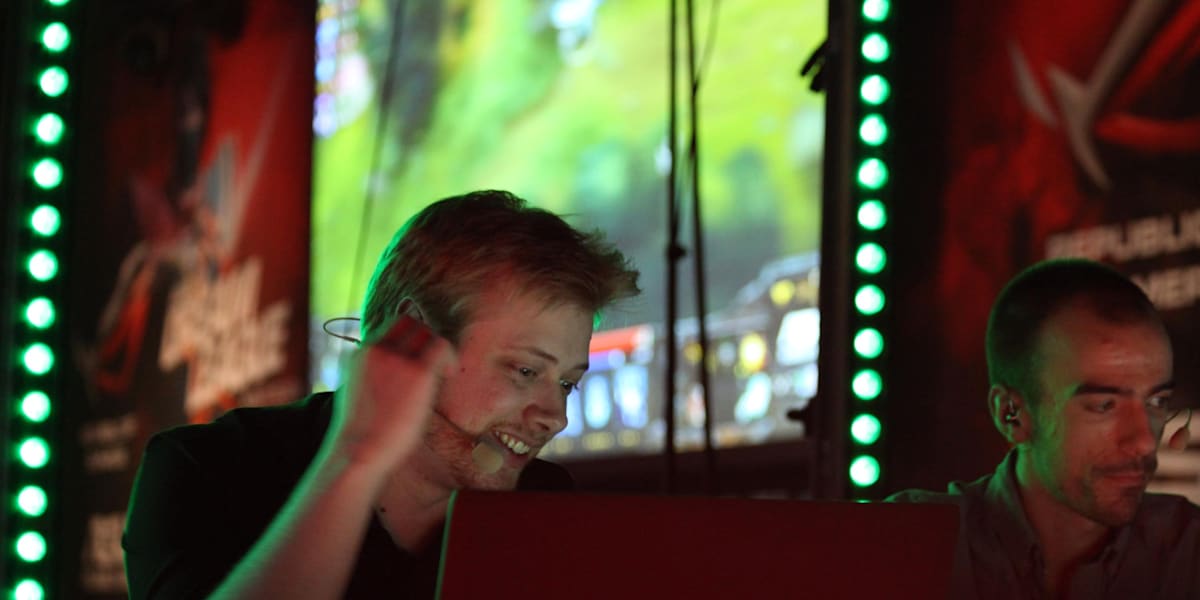 Tobiwan talks Dota 2, TI4 and casting rivals