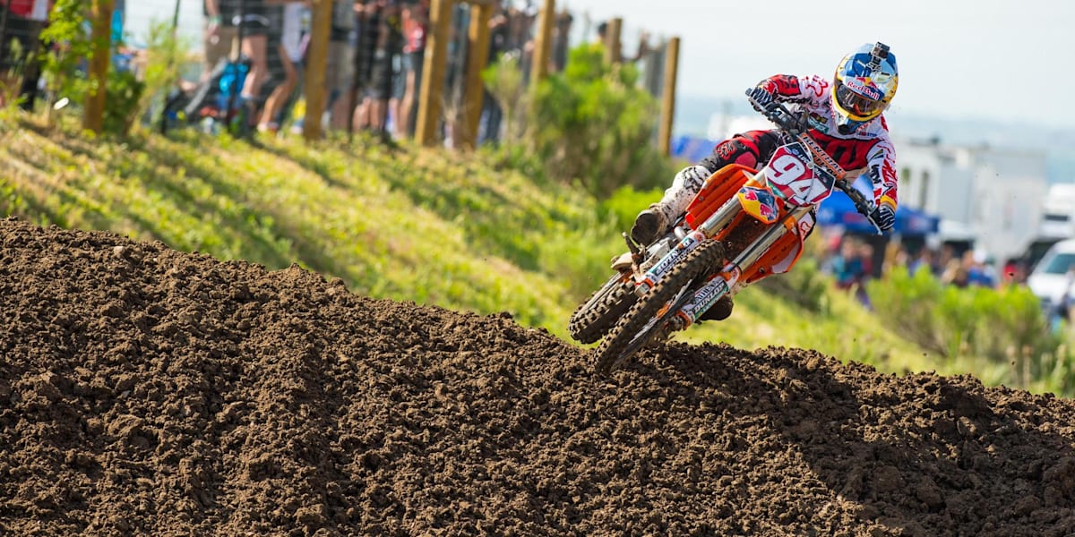 Red Bull KTM's Ken Roczen wins at Thunder Valley