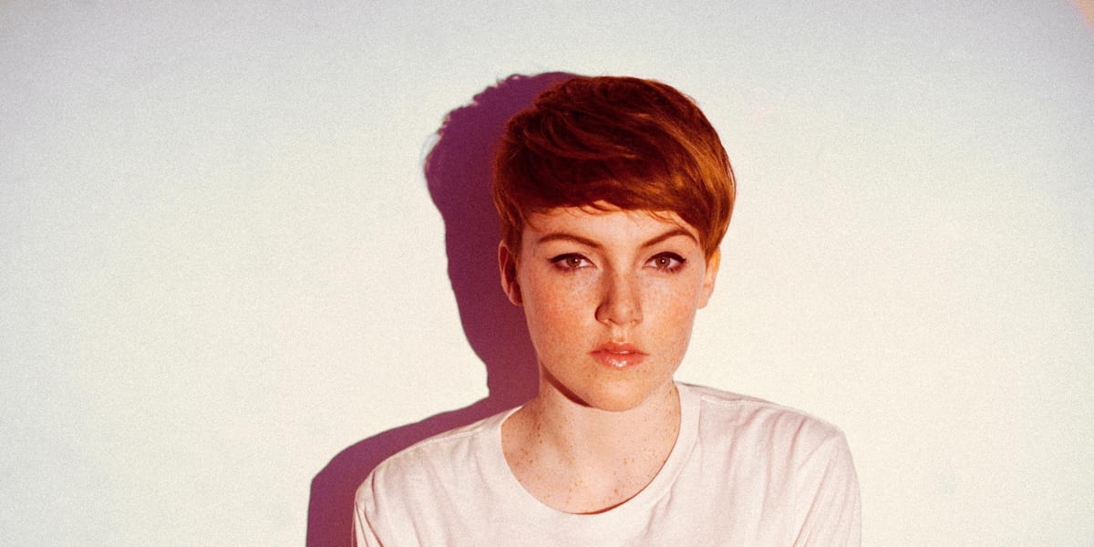 Assista: o novo vídeo de Chlöe Howl