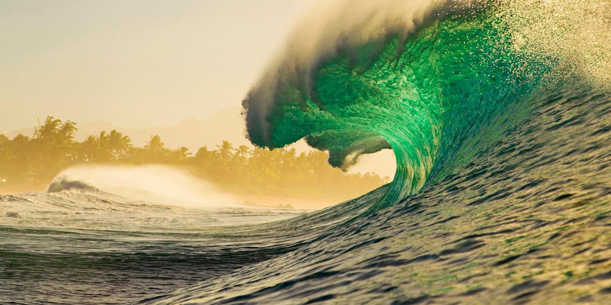 Surfing Legendary Pipeline Wave | Volcom Pipe Pro 2015