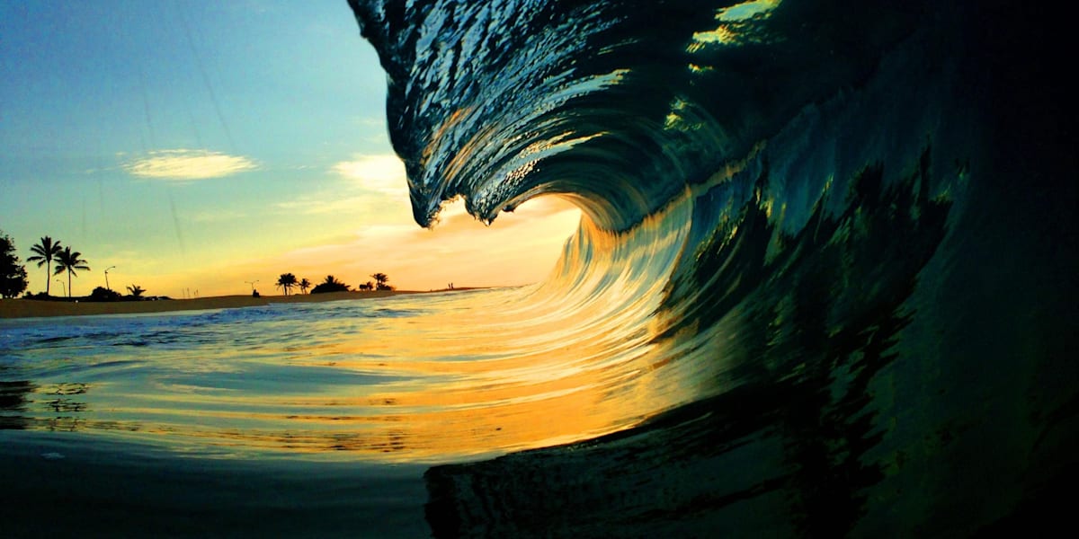 Zak Noyle: Meet the Hawaiian surf photographer