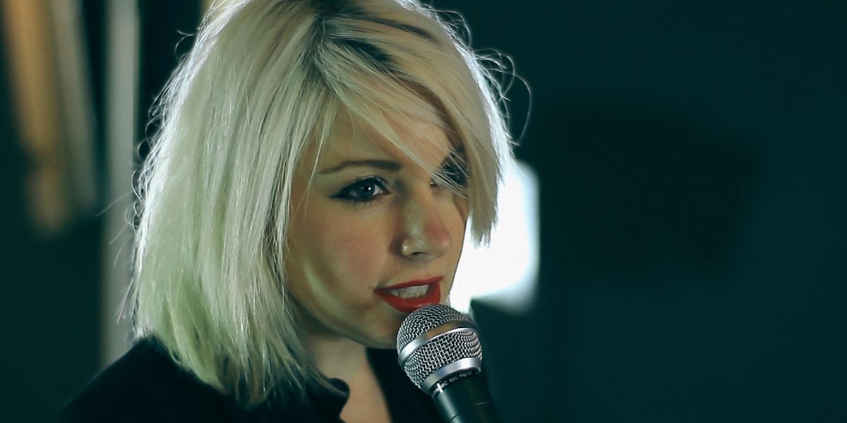 Little Boots presenta dos temas de Business Pleasure