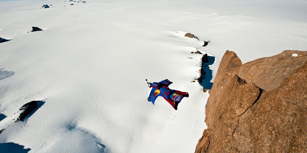 Valery Rozov und seine 7 spektakulärsten Wingsuit-Flüge