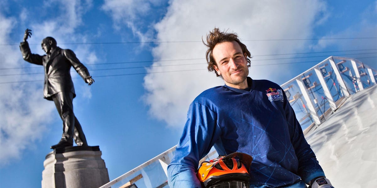 Red Bull Crashed Ice 2015 Belfast track walk video clip