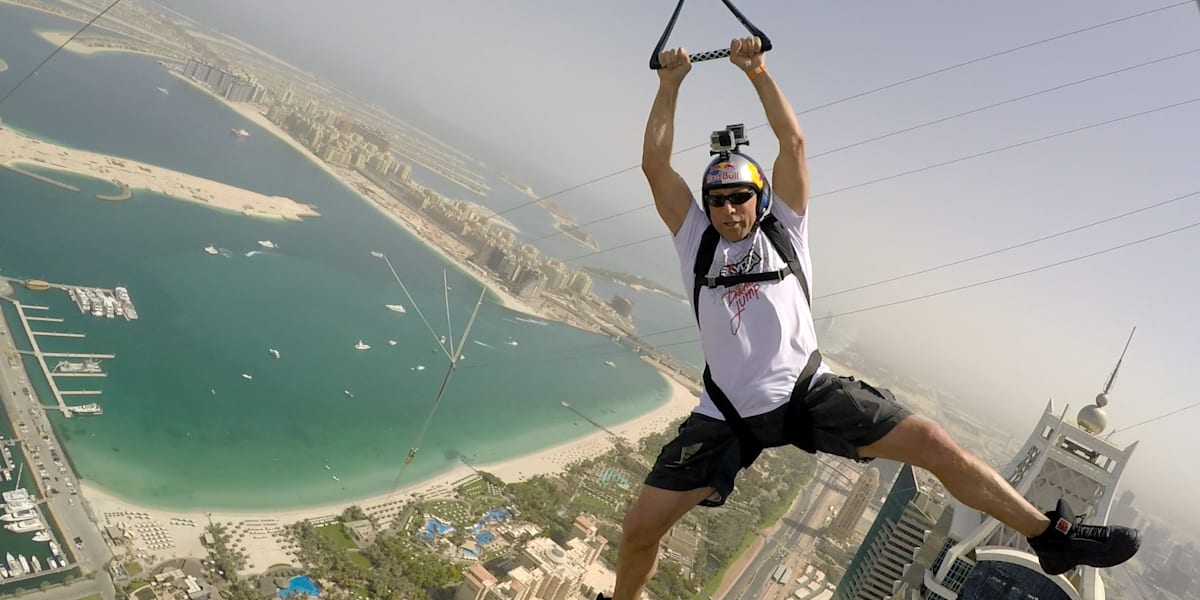 BASE jumping *videos* Princess Tower, Dubai | Red Bull