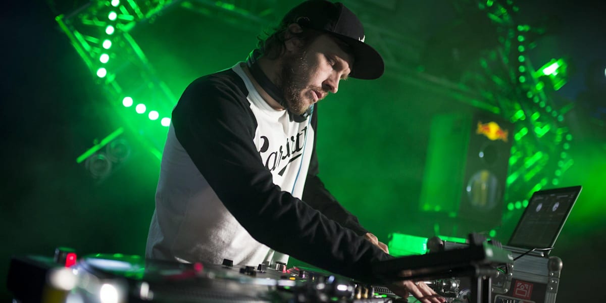 Daddy DJ and His Baby - UAE Music | Red Bull MEA