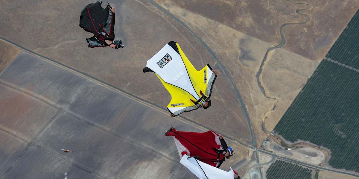 Red Bull Aces 2015 | Four-Cross Wingsuit Slalom Racing