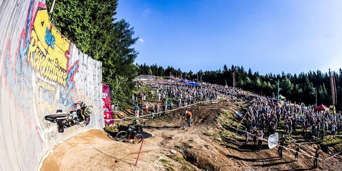 Oficiální video z JBC 4X Revelations 2016 – 3min