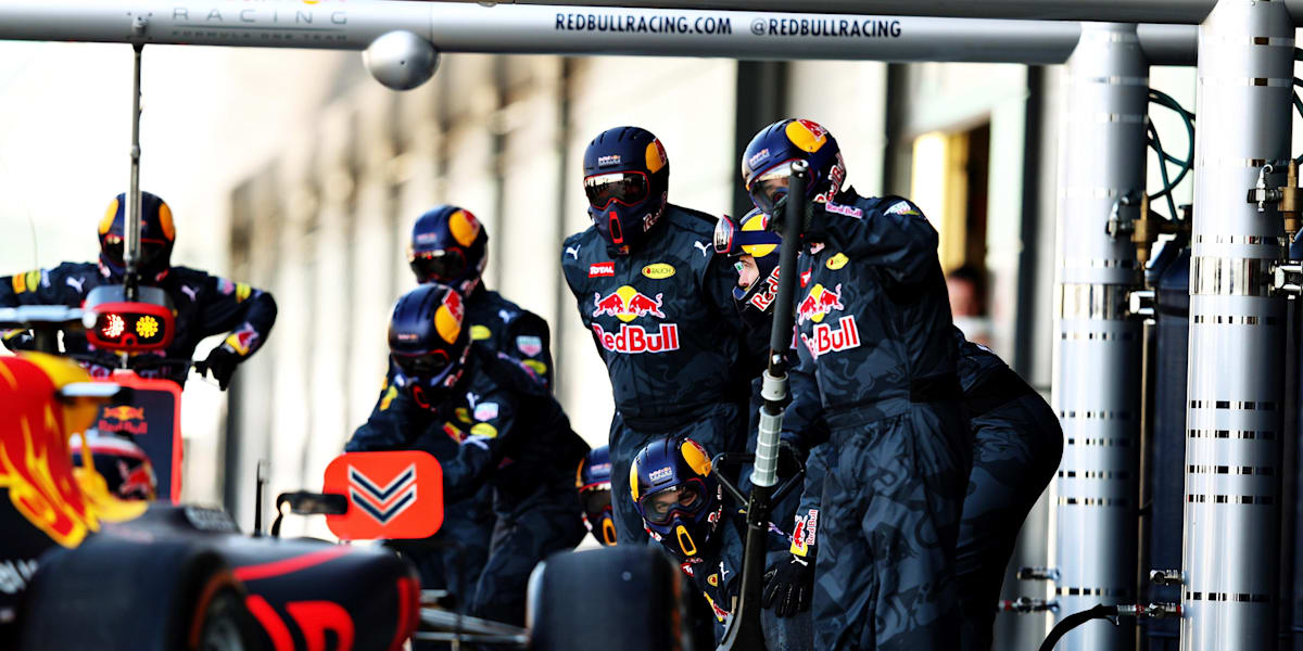Red Bull Racing – Gone in 2 seconds video – Formula One