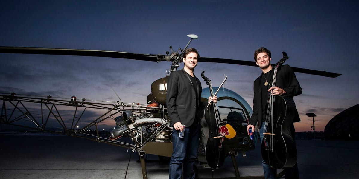 2CELLOS Show Must Go On
