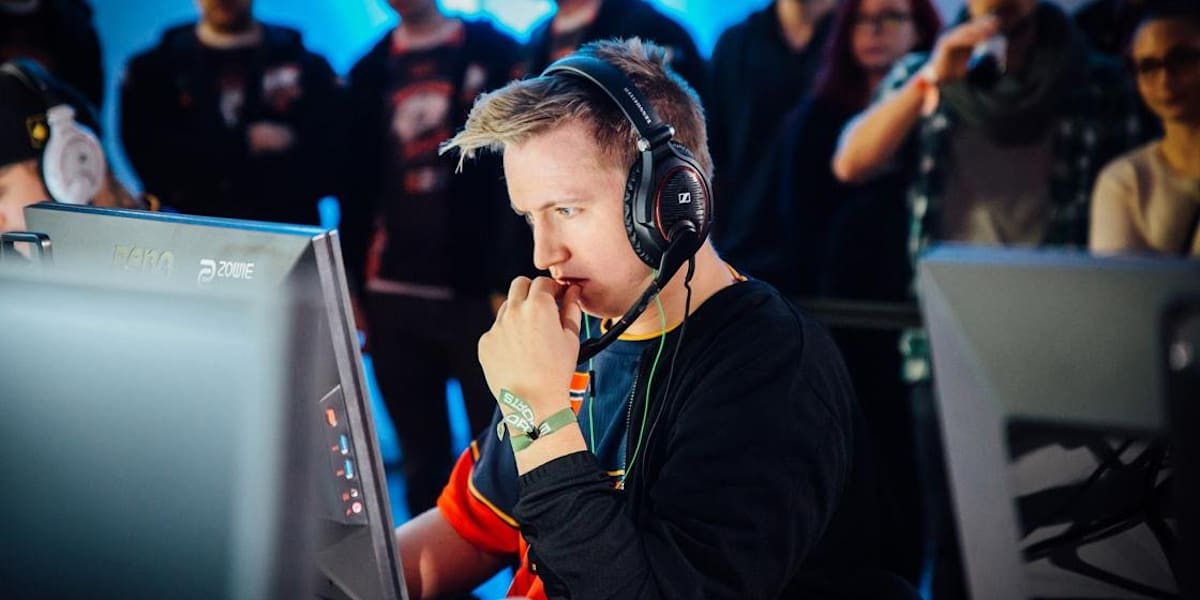 jkaem fra FaZe Clan | Red Bull