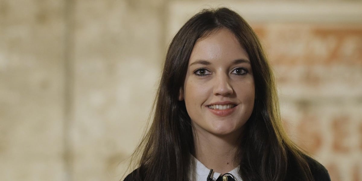 French Pop Singer Jain Watch Her Live Session Video