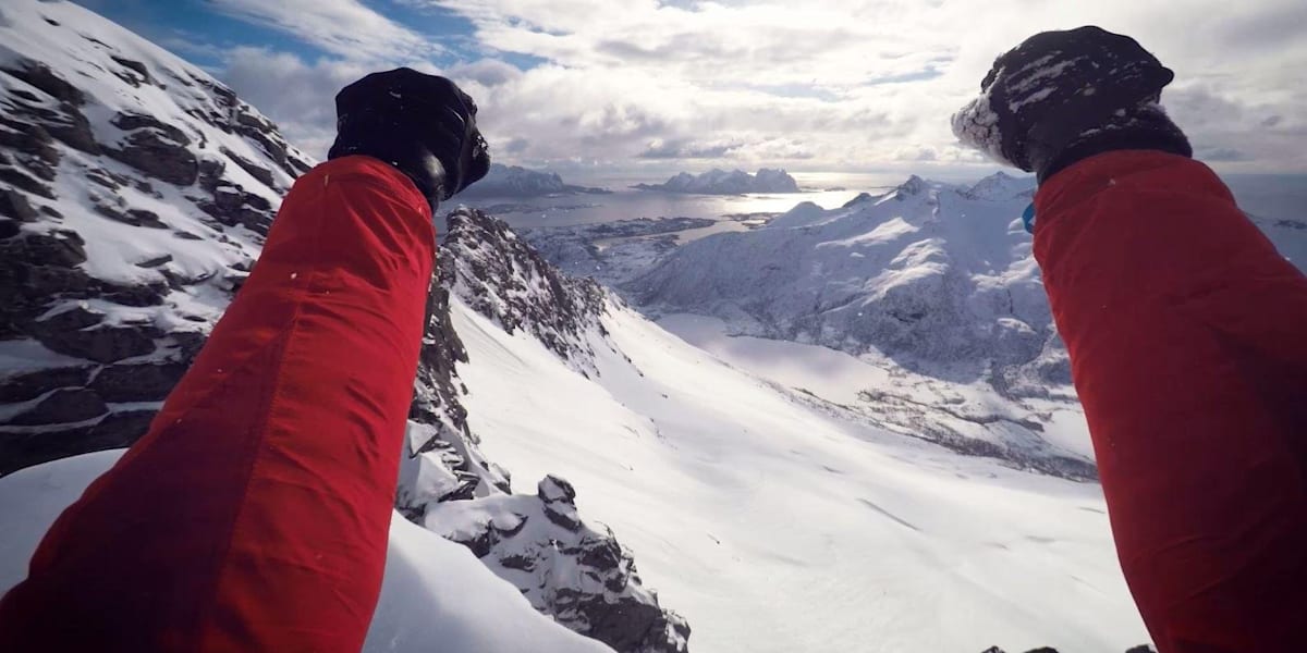 Ridge running: Watch these sketchy runs on ridges