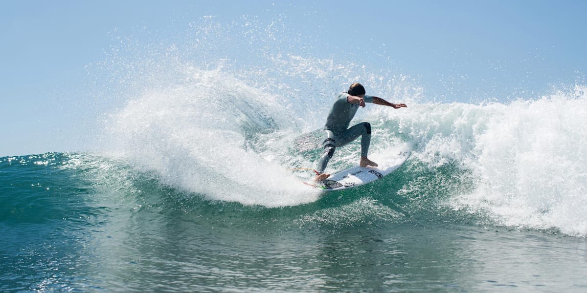 Julian Wilson surfing *video* Trestles 2017 | Red Bull